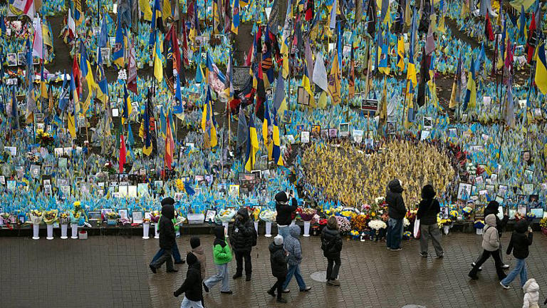 Windy, near 80 today, with strong storms overnight | March 14, 2025