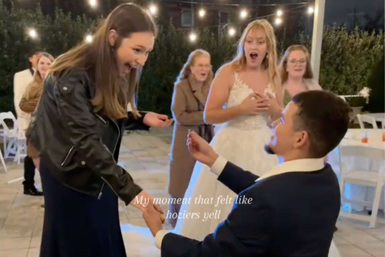Man Goes Viral After Proposing to Girlfriend at Friend's Wedding: See ...