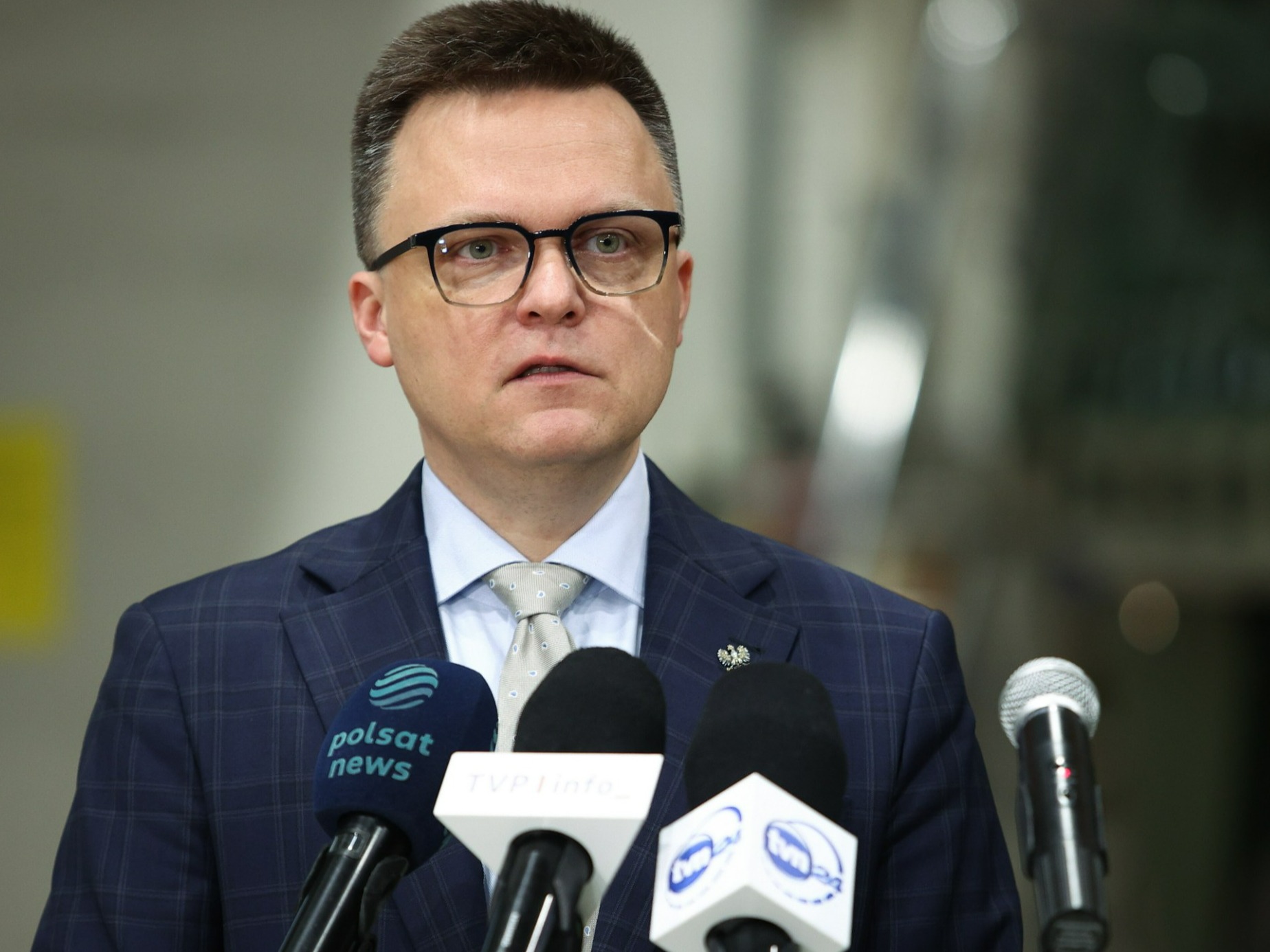 Hołownia przejmie obowiązki prezydenta? W PO krąży sensacyjna teoria