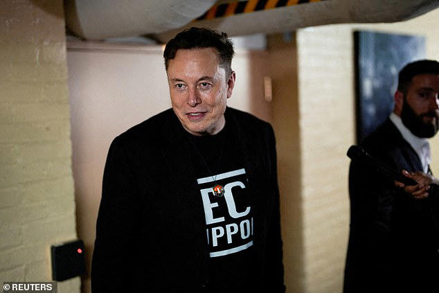 DOGE with USPS to slash 10,000 workers as Elon Musk goes on wild rant DOGE with USPS to slash 10,000 workers as Elon Musk goes on wild rant