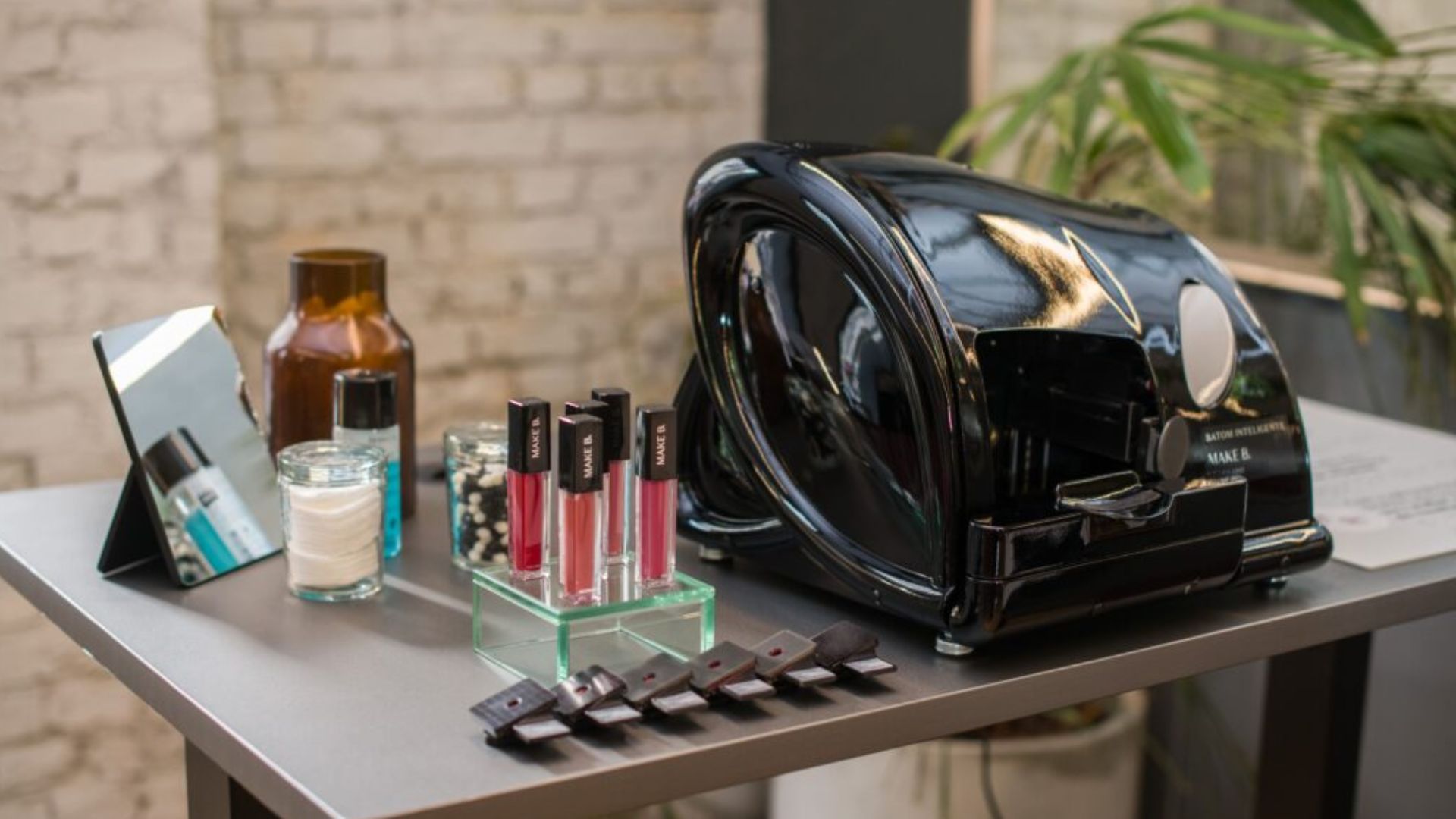 World’s first smart lipstick with robotic arm brings hands-free makeup ...