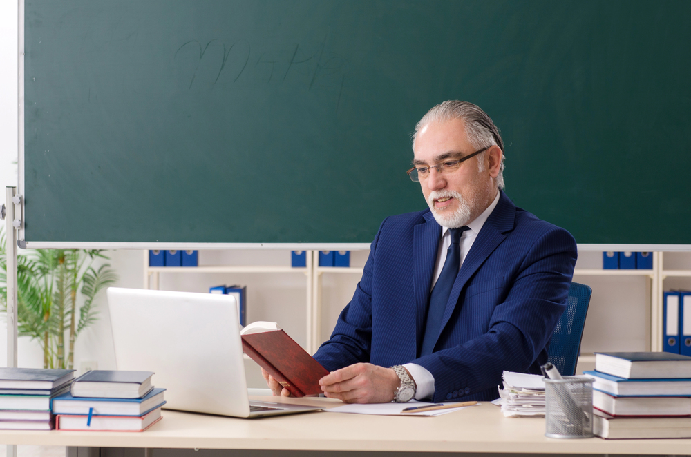 Retirement side hustles that make sense