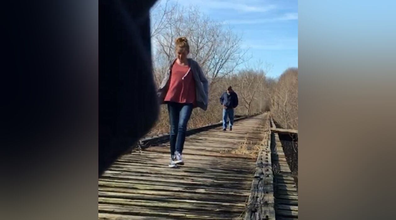 Full ‘Bridge Guy’ video released as lawyers for man convicted of Delphi ...