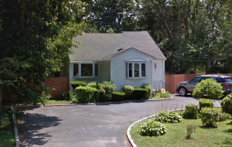 LI woman arrested for operating 'fully functioning dentist office' out ...