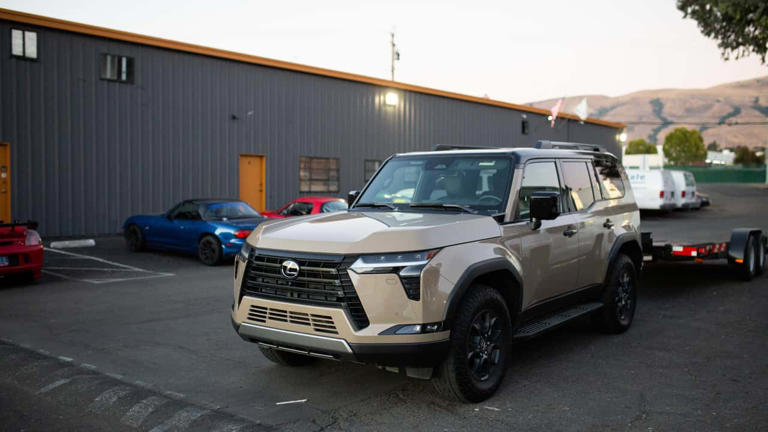 The Lexus GX550 Tows Like a Dream: Review