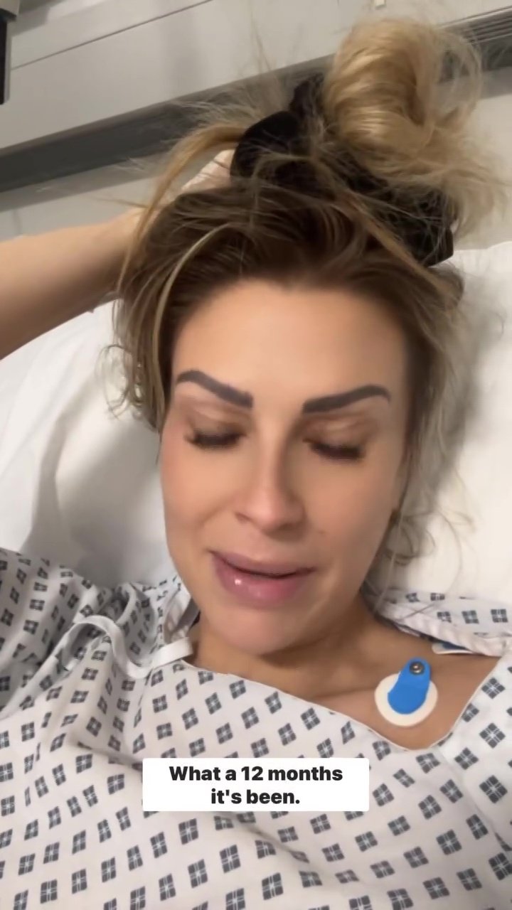 Mrs Hinch shares warning with fans after returning home from blood clot ...