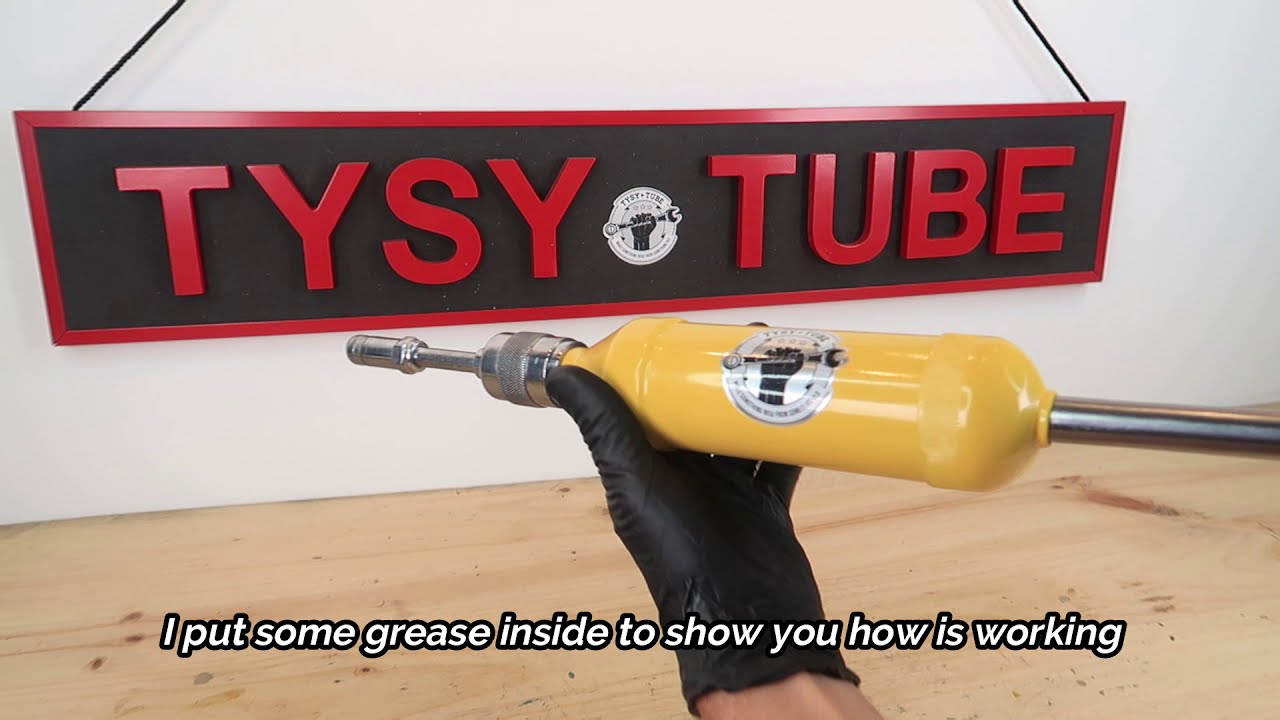 Rusty Pump Restoration - Old Tecalemit Pump Tested