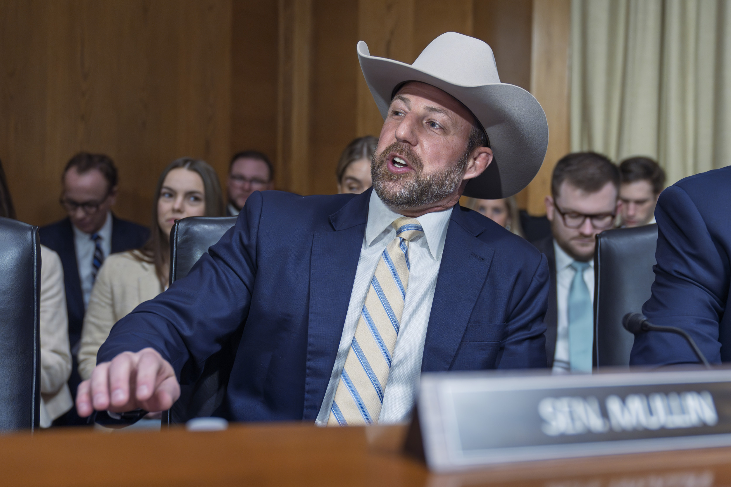 Senator Wears Cowboy Hat in Protest: What Is Congress's Dress Code?