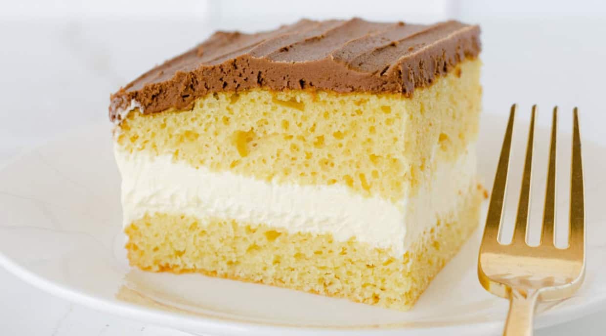 13 Box Mix Desserts That Taste Like They’re Made From Scratch