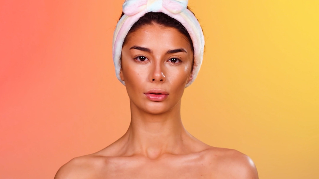 Pick Your Makeup With Clicks