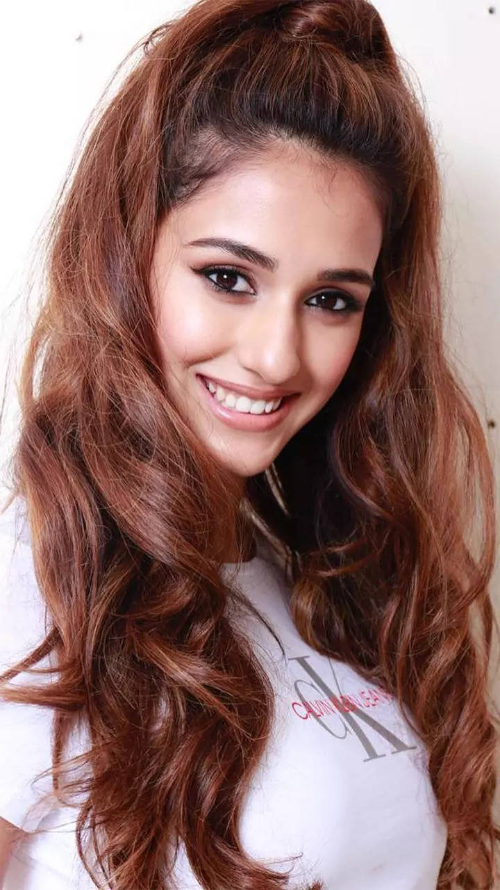Disha Patani mesmerises with effortless style and cool vibes