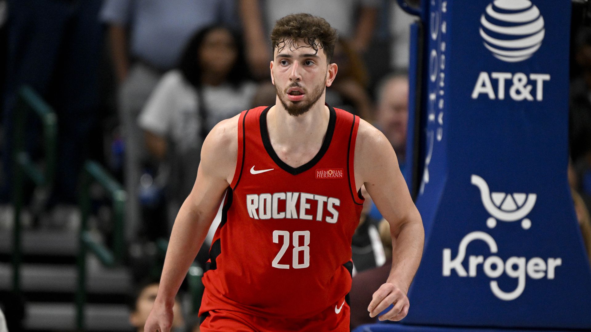 Rockets look for five in a row, take on Dallas Mavericks at Toyota Center