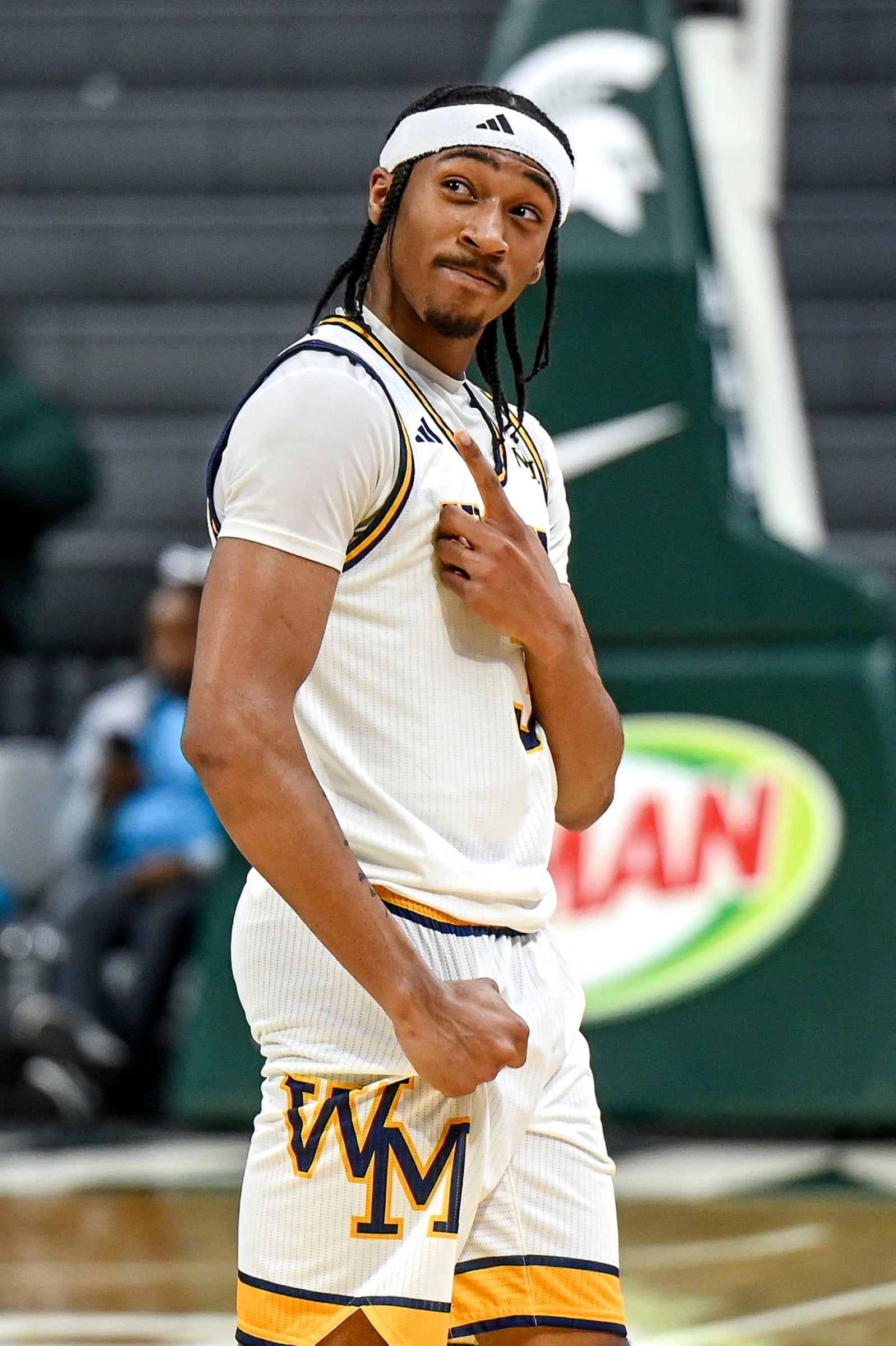 Carlos Medlock Jr. flips switch, Austin Tory turns into AD to put Wayne ...