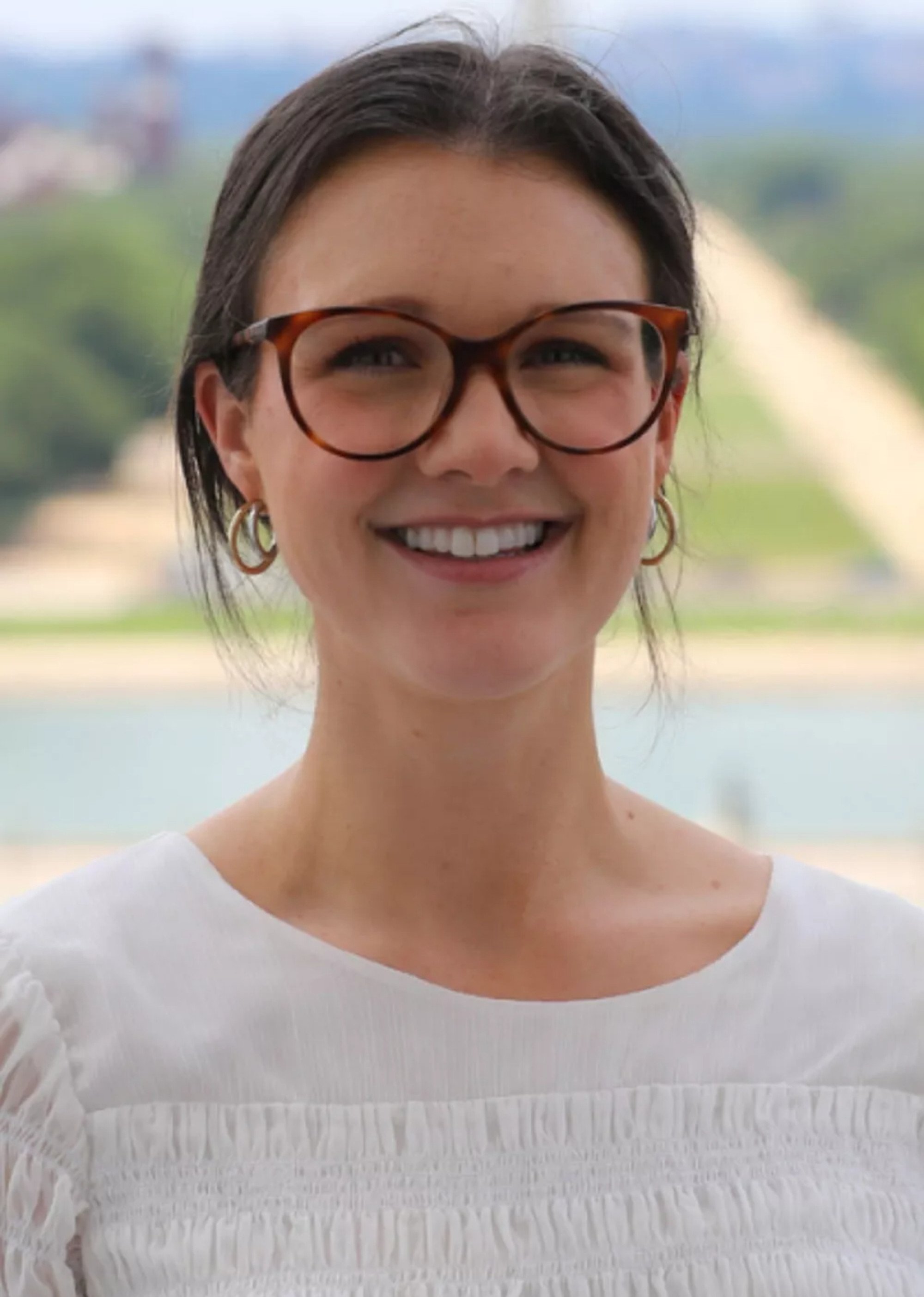 Who is McLaurine Pinover, the government employee posting ‘influencer ...