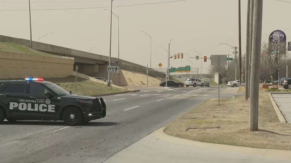 Thousands of OG&E customers without power as high winds down lines in OKC Thousands of OG&E customers without power as high winds down lines in OKC