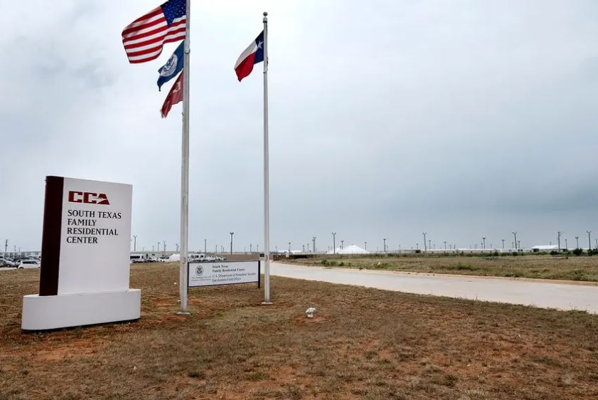 Feds are opening more detention centers in Texas as Trump ...