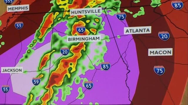 Powerful storm barrels east across U.S.