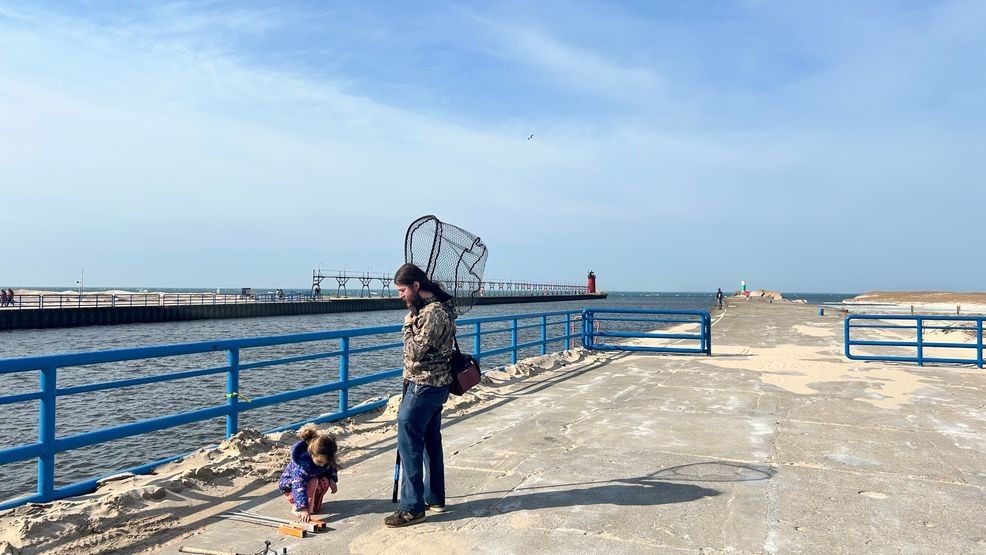 South Haven piers get permanent gates for red flag days