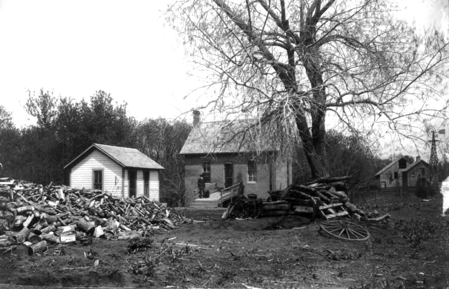Incredible images of the brave families who built America's frontier