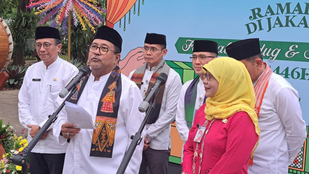 Pemprov DKI Tak Bisa Larang Warga Minta THR ke Pengusaha Pemprov DKI Tak Bisa Larang Warga Minta THR ke Pengusaha