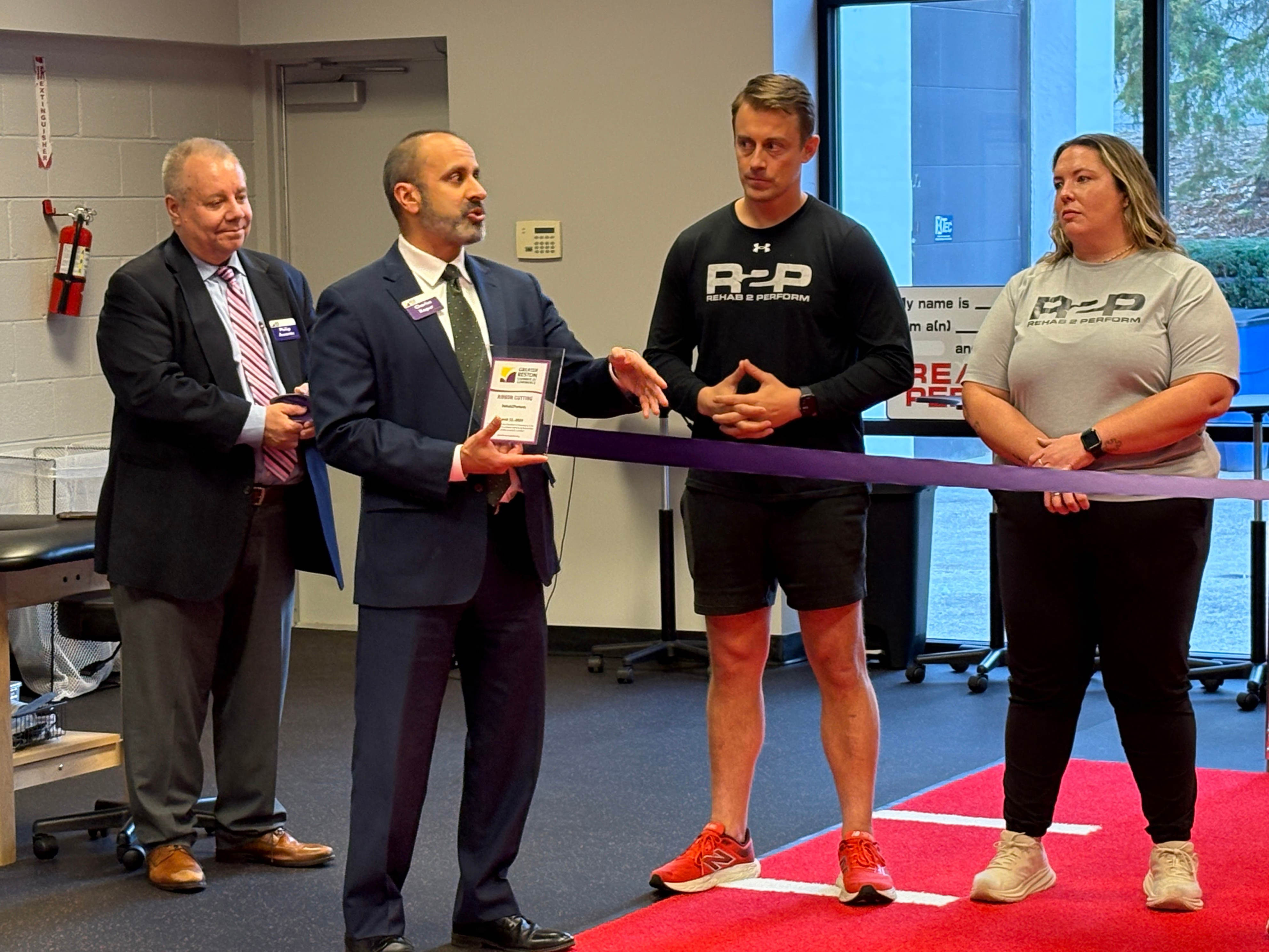 Rehab 2 Perform Reston Celebrates Grand Opening With Ribbon Cutting