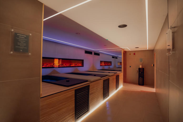 I tried Scotland's first assisted stretching studio - Hyrox hopefuls ...