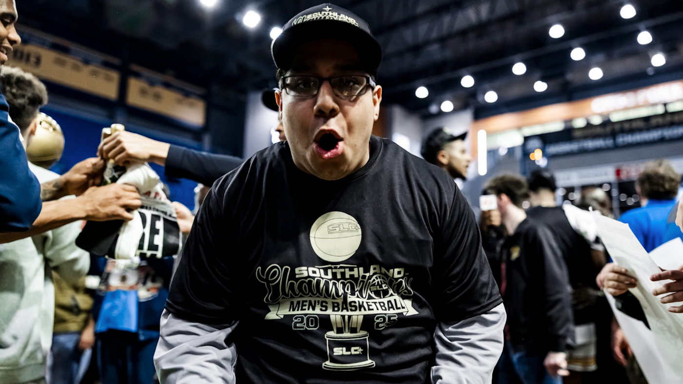 McNeese's student manager has a boom box, 'aura' and now an NIL deal as ...