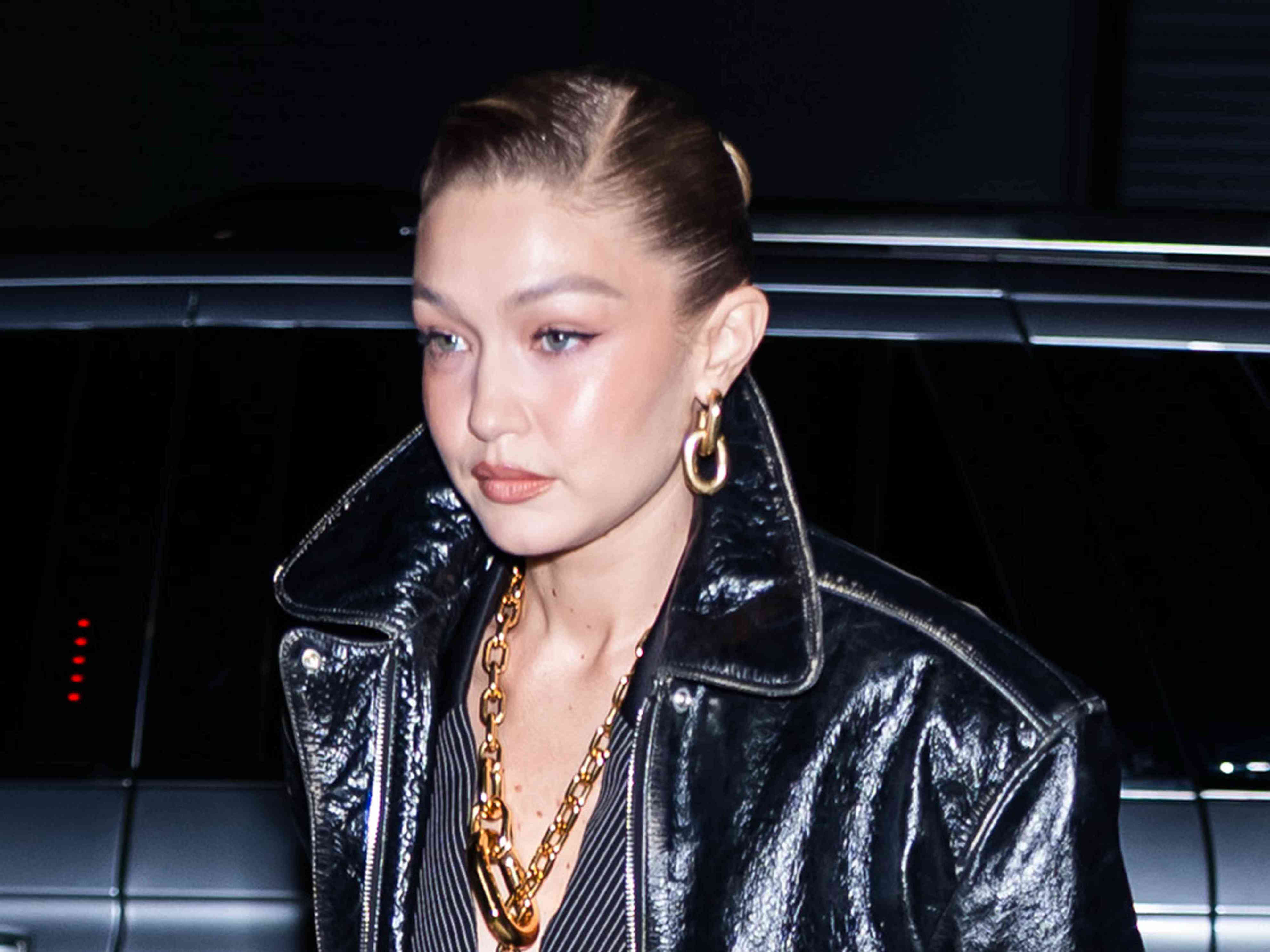Gigi Hadid Just Brought Back This '90s Cool Girl Trend