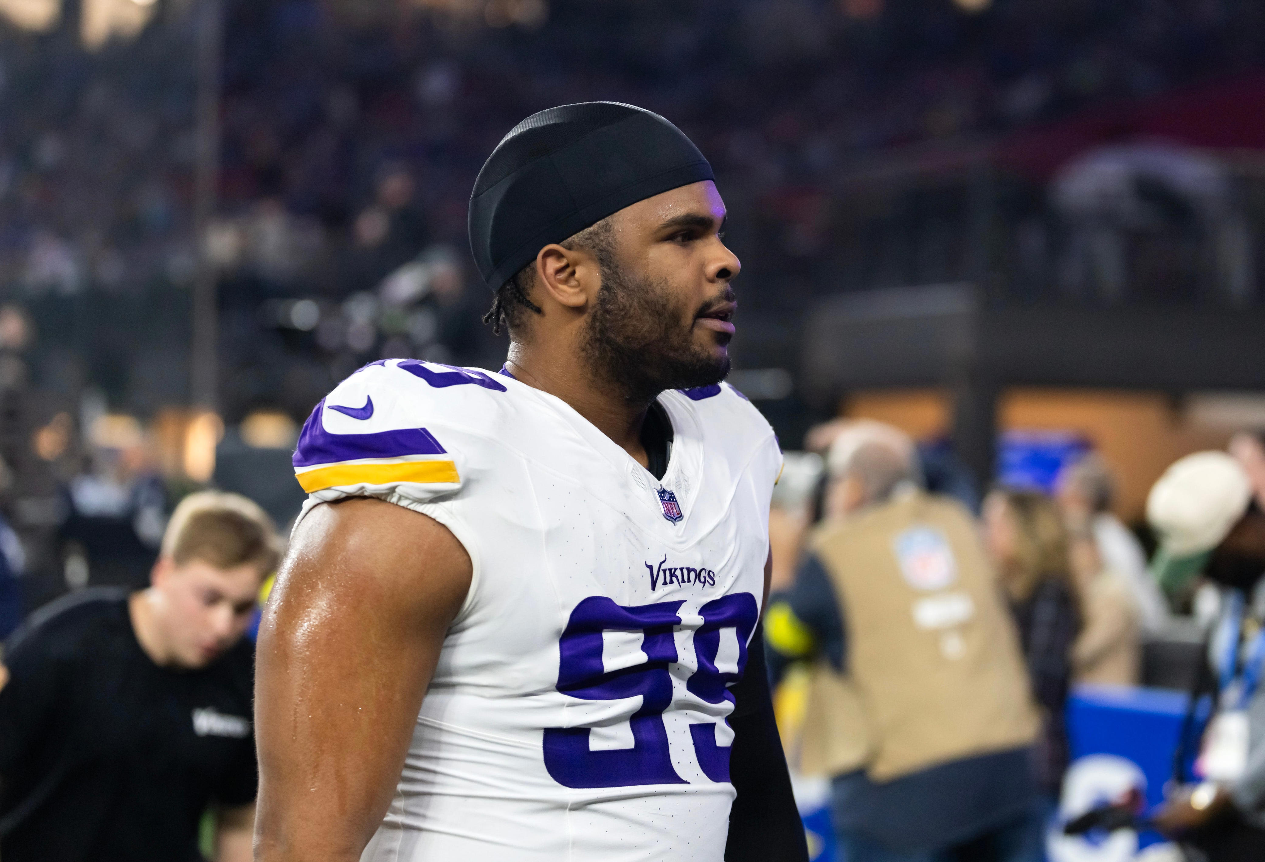 Vikings defensive lineman Jerry Tillery signs with Chiefs in free agency