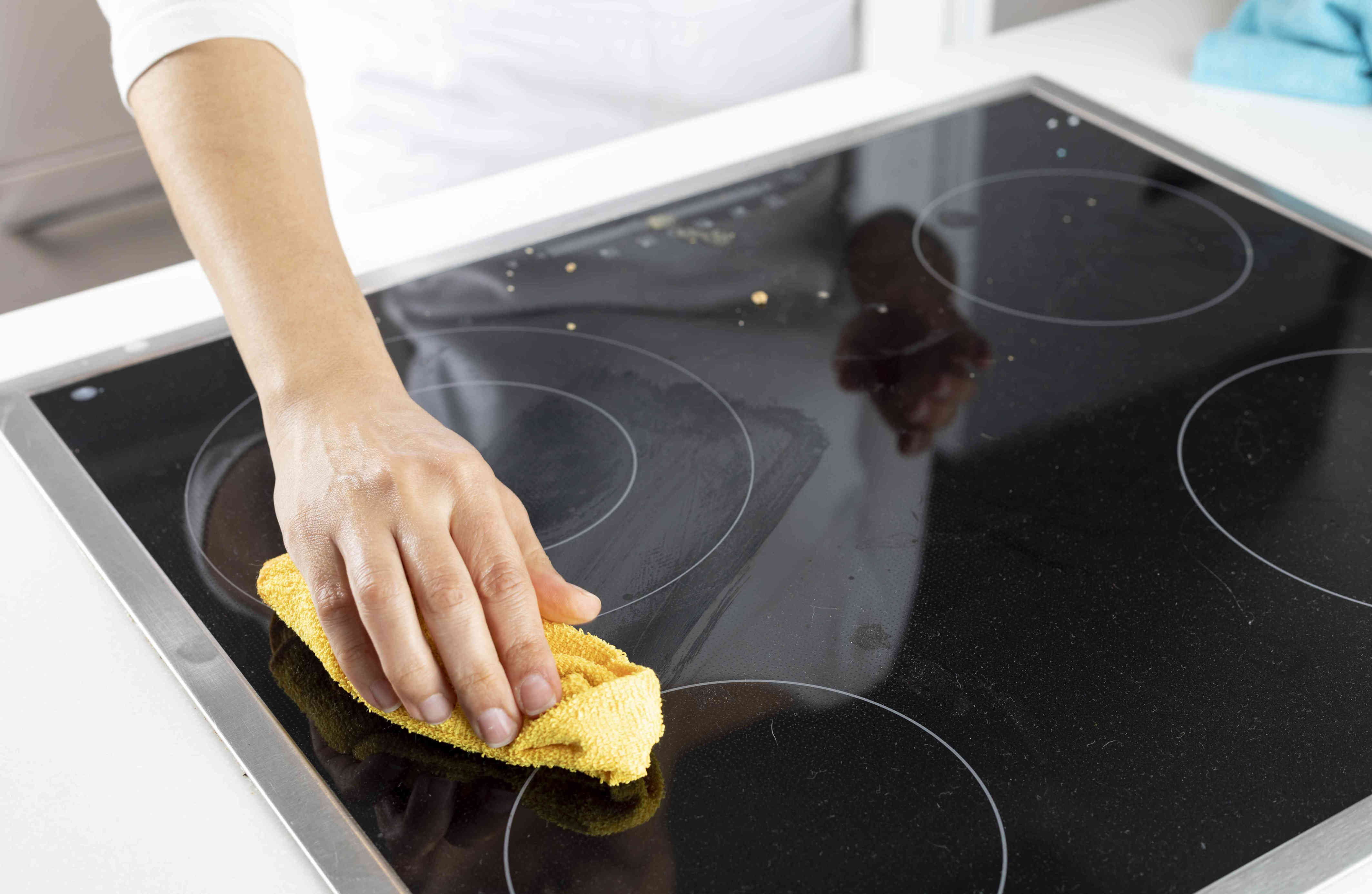 How To Clean An Induction Cooktop—A Step-By-Step Guide