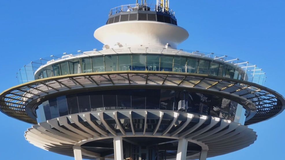 Colored laser beams to shine from top of Space Needle Friday night