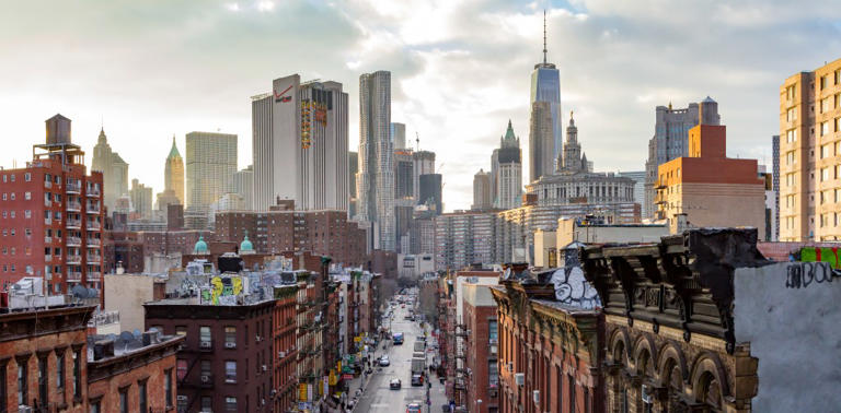 Manhattan rents reached a record high in February — and so have bidding ...