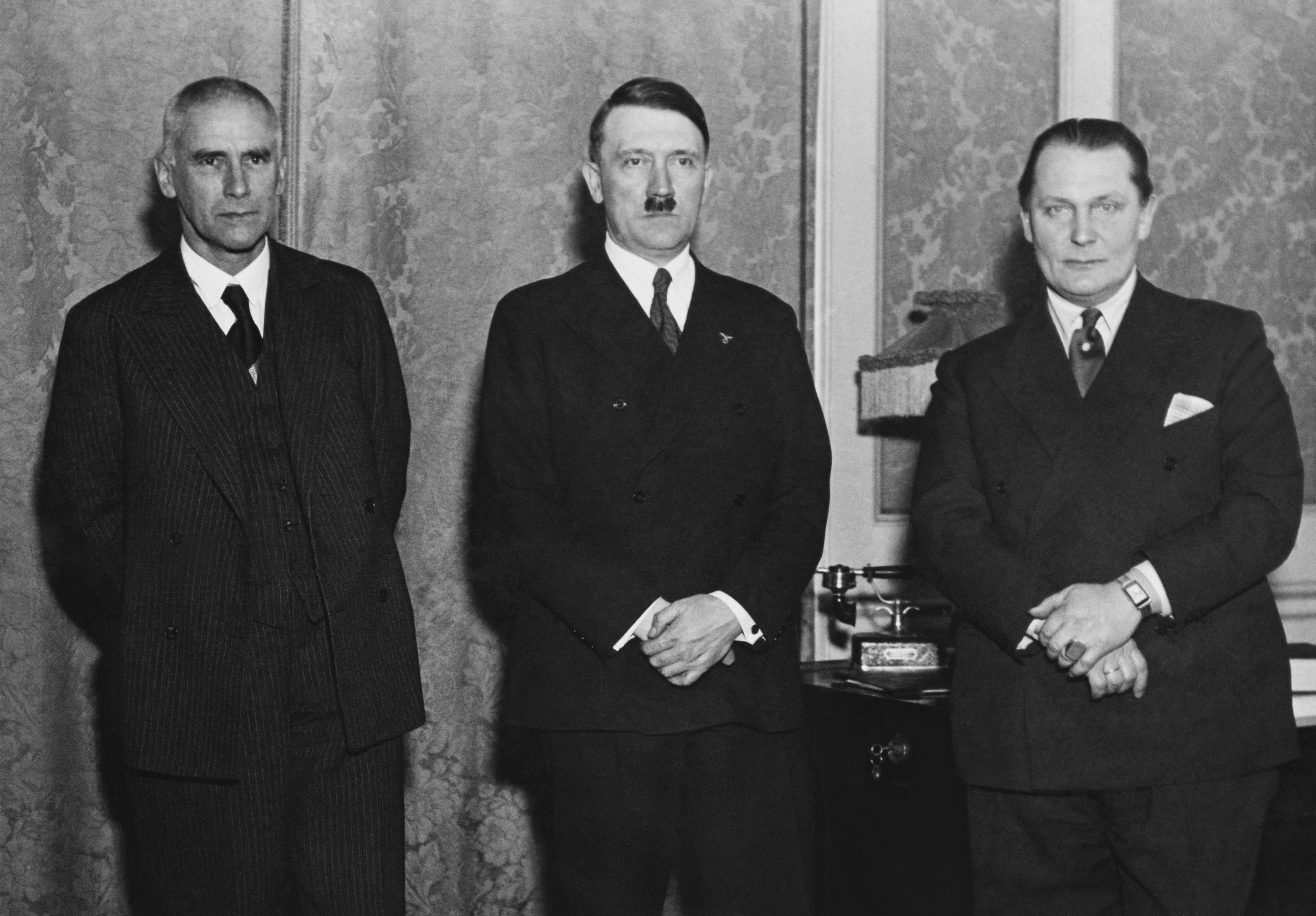 Here's A Timeline Of Hitler's First 53 Days In Office — Let Me Know If ...