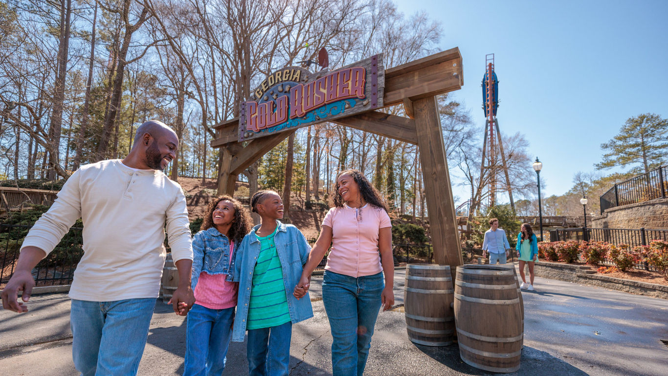 Six Flags Over Georgia Unveils Newest Roller Coaster