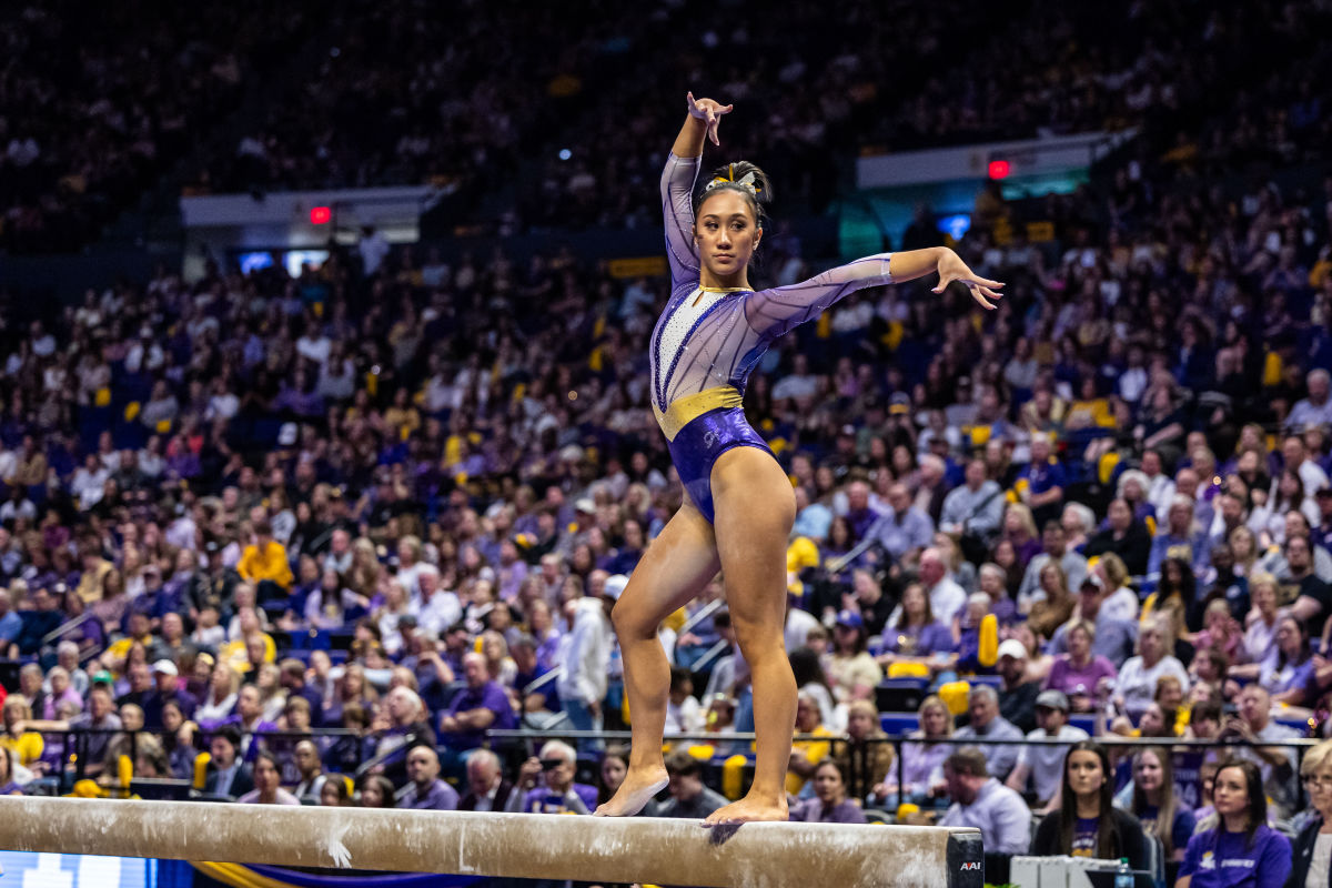 LSU Freshman Phenomenon Earns 8th SEC Award
