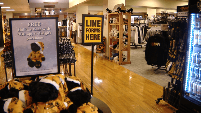 UW-Oshkosh to outsource bookstore in effort to erase deficit