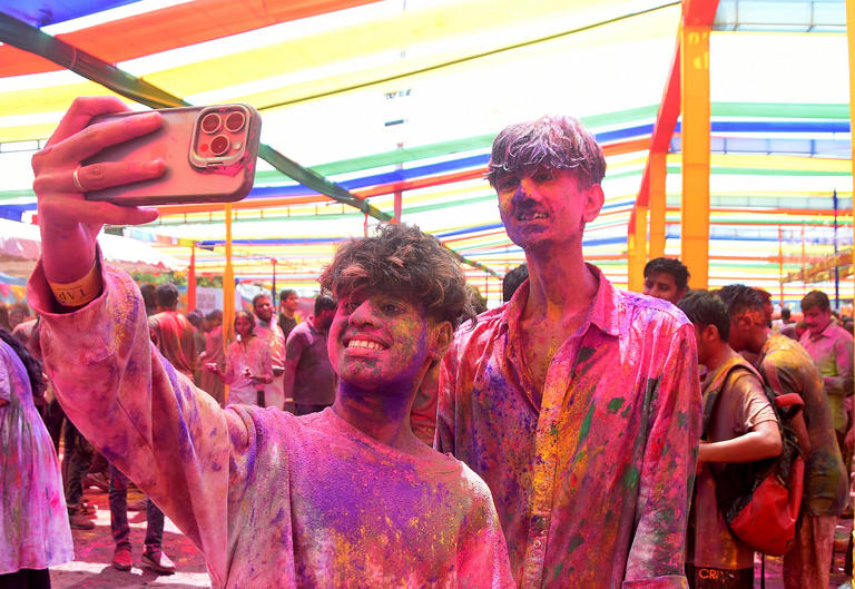 Shades of Holi