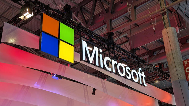 Days after Putin threatened to "throttle" Teams, Microsoft's subsidiary ...