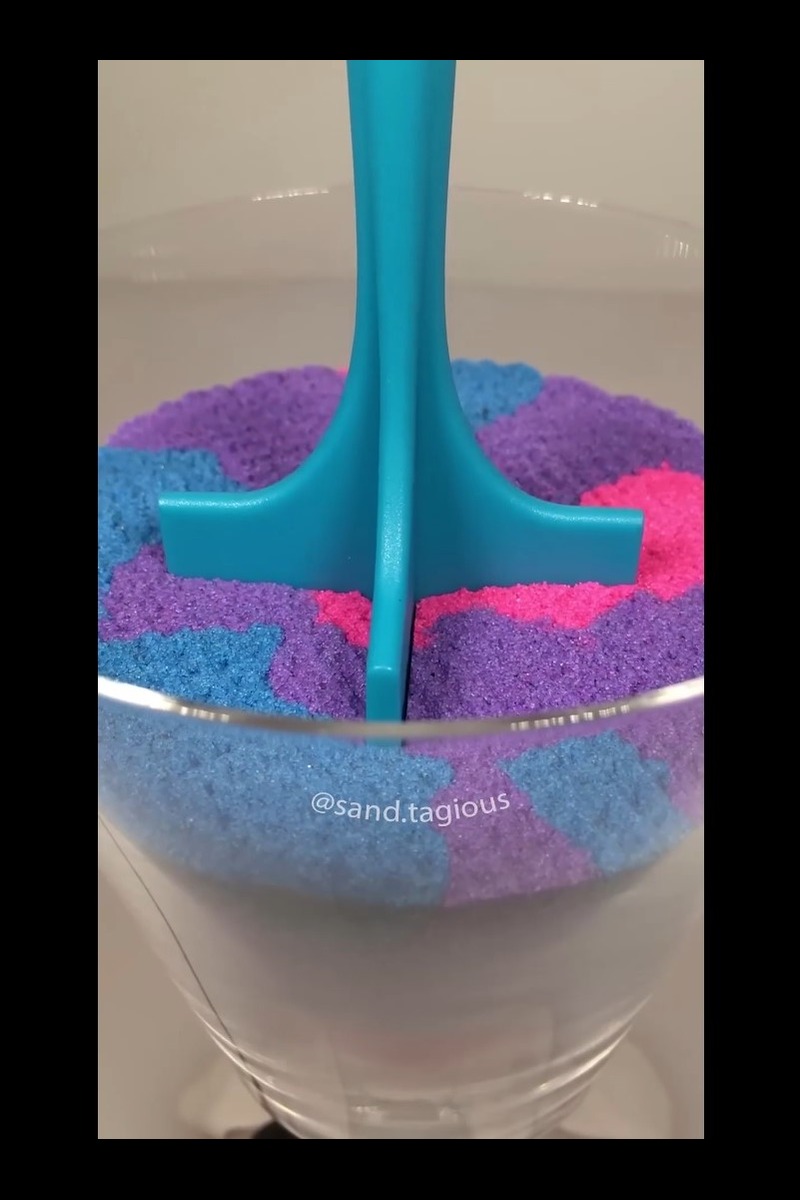 Satisfying and relaxing Kinetic Sand ASMR