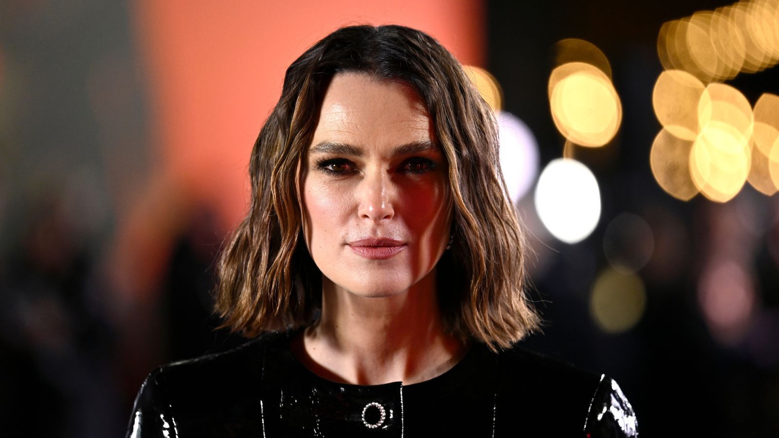 Keira Knightley's cozy Victorian villa from Black Doves is on the ...
