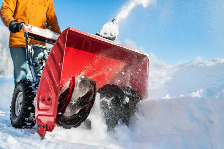 8 smart snow removal hacks that don’t use salt