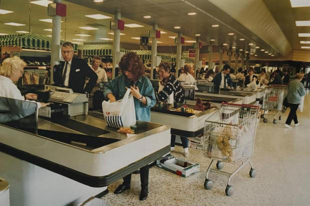 What Swindon's big Tesco supermarket looked like in the 90s