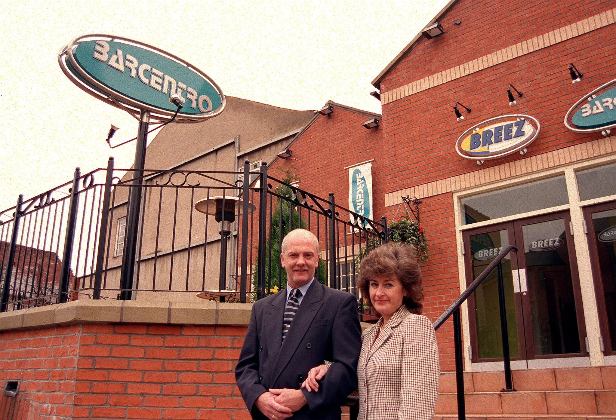 Sheffield retro: 26 photos taking you back to popular pubs and bars of ...