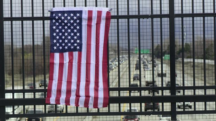 New American flags placed on Cloverdale overpass following vandalism
