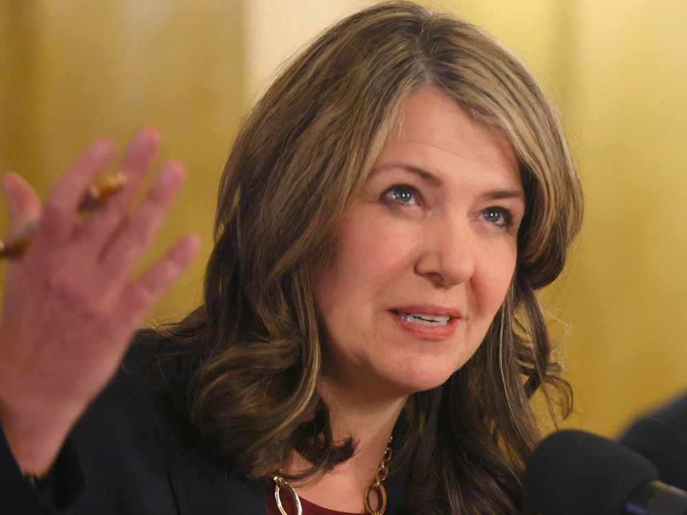 Premier dismisses suggestion she's stoking Alberta separation talk