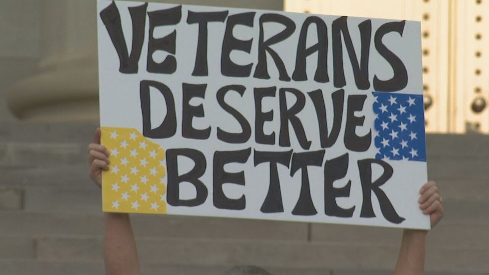 Veterans rally at Arkansas Capitol to defend benefits and Constitution