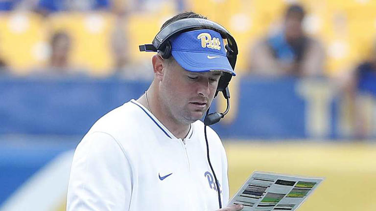 Pitt Gives OC Kade Bell New Contract