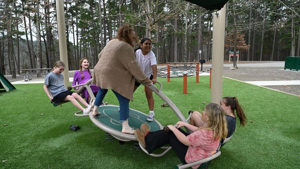 Daisy State Park hosts ribbon-cutting ceremony for new visitor center ...