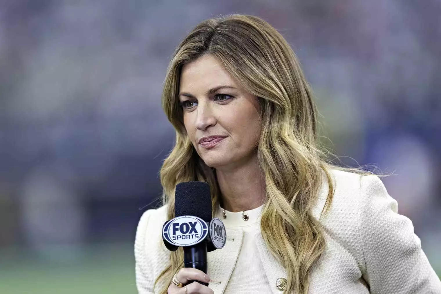 Erin Andrews teams up with NHL for ‘The Get Body Checked Against Cancer ...