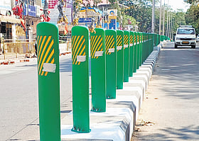 Anti-glare median barriers in Thiruvananthapuram to boost road safety